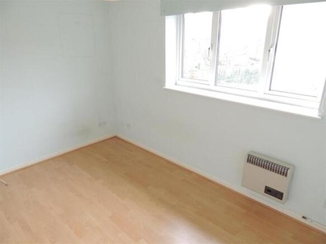 2 bedroom end of terrace house for rent in Brake Close, Bristol, BS15