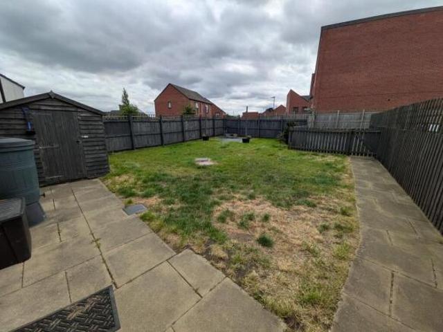 2 bedroom end of terrace house for rent in Brearley Drive, Sheffield, S5