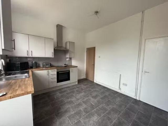 2 bedroom end of terrace house for rent in Bredon Terrace, Bro.