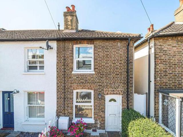 2 Bedroom End Of Terrace House For Rent In Bromley