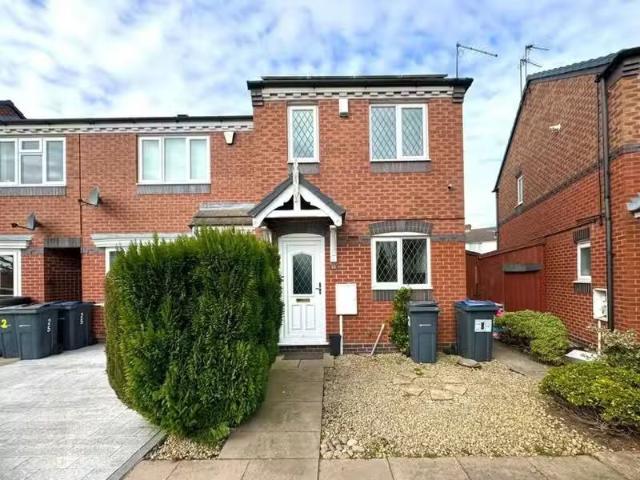 2 bedroom end of terrace house for rent in Gospel Lane, Birmin.