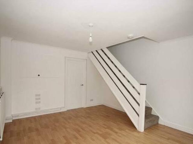 2 bedroom end of terrace house for rent in GlanYFfordd Taffs Well Cardiff CF15