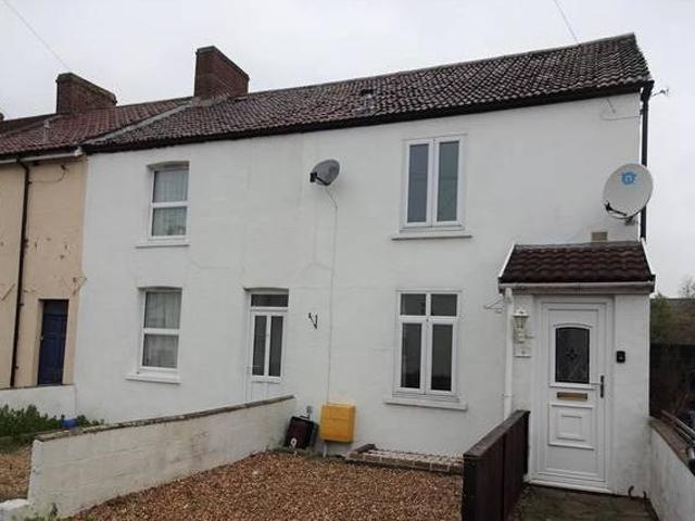 2 bedroom end of terrace house for rent in Grass Royal Yeovil BA21
