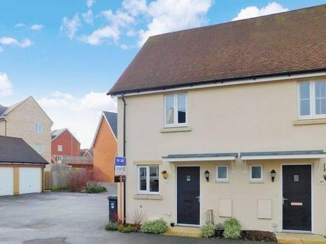 2 bedroom end of terrace house for rent in Great Western Street Frome BA11