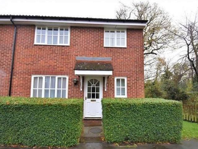 2 bedroom end of terrace house for rent in Gresley Close Welwyn Garden City AL8