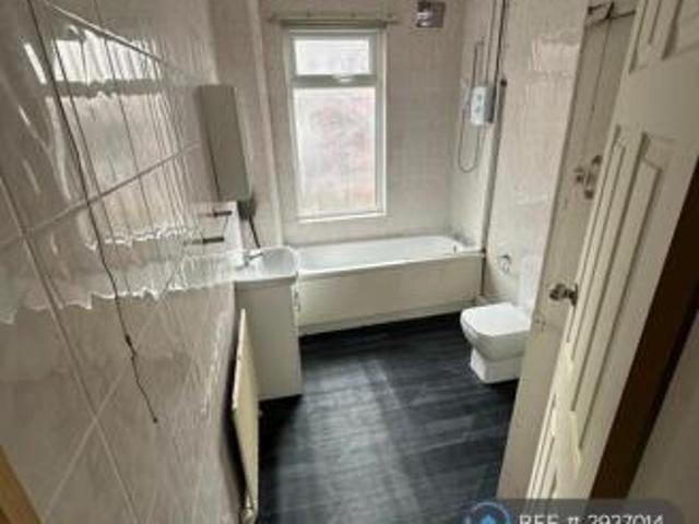 2 bedroom end of terrace house for rent in Grimston Road, Nottingham, NG7