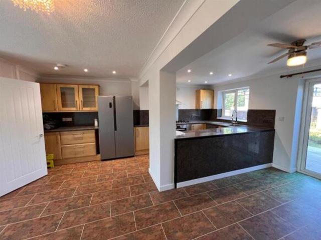 2 bedroom end of terrace house for rent in Davison Road, Canterbury, CT2