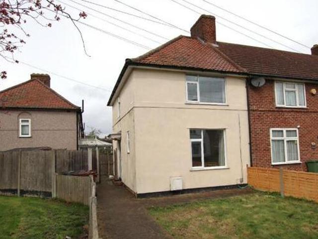 2 Bedroom End Of Terrace House For Rent In Dagenham, London