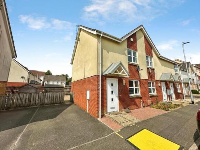 2 bedroom end of terrace house for rent in Dunkirk Road, LINCOLN, LN1