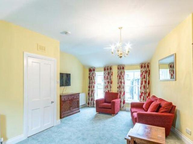 2 Bedroom End Of Terrace House For Rent In Edinburgh