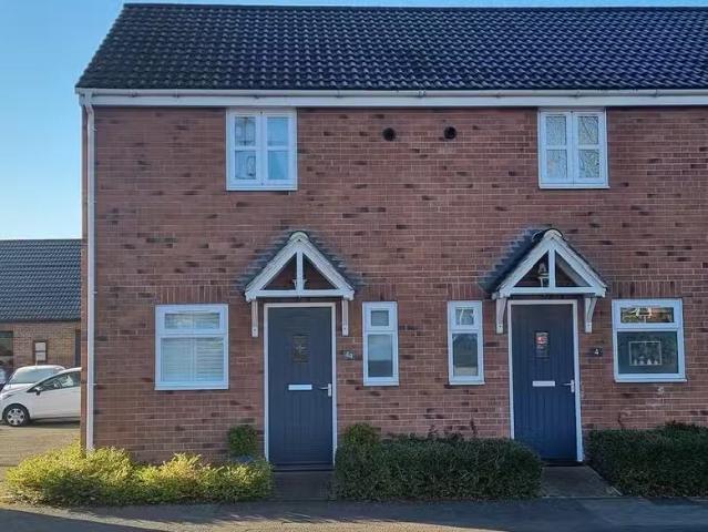 2 bedroom end of terrace house for rent in Fairfield Road, War.