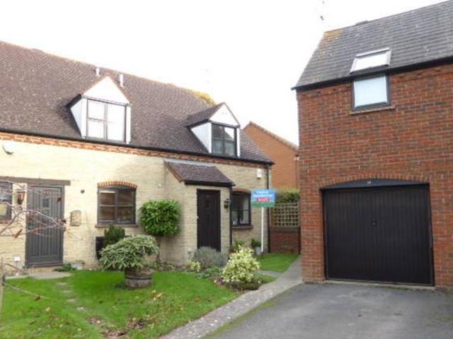2 bedroom end of terrace house for rent in Farriers Reach GL52