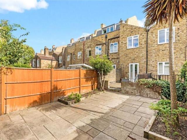 2 bedroom end of terrace house for rent in Ferndale Road, London, SW4