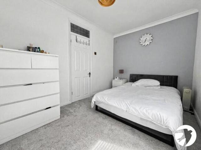 2 bedroom end of terrace house for rent in Finchley Close, Dartford, Kent, DA1