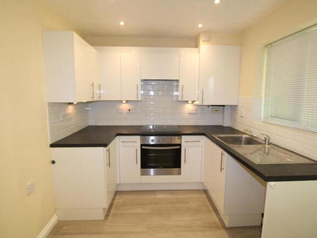 2 bedroom end of terrace house for rent in Florence Way, Basingstoke, RG24