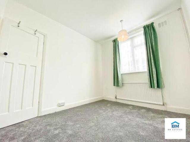 2 bedroom end of terrace house for rent in Frisby Road, Leicester, LE5