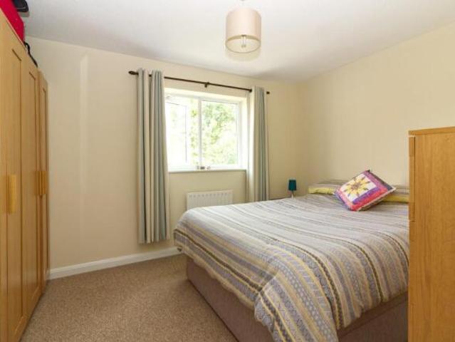 2 bedroom end of terrace house for rent in Furzton, Milton Keynes, MK4