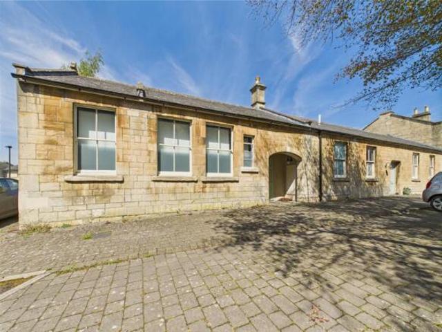 2 bedroom end of terrace house for rent in Kempthorne Lane, Bath, Somerset, BA2