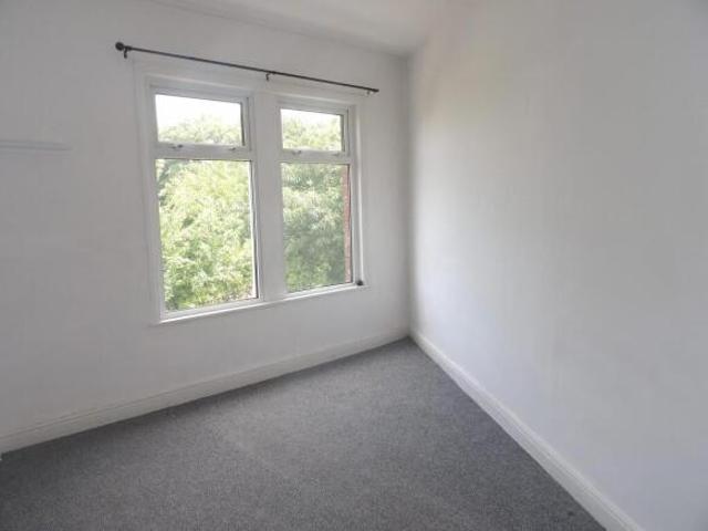 2 bedroom end of terrace house for rent in Holly Avenue, Bentley, Doncaster, DN5