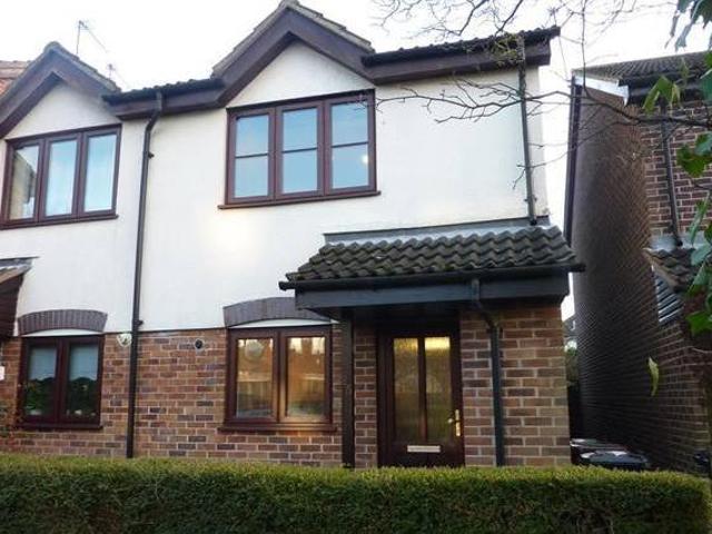 2 bedroom end of terrace house for rent in Hancock CourtBorehamwood WD6