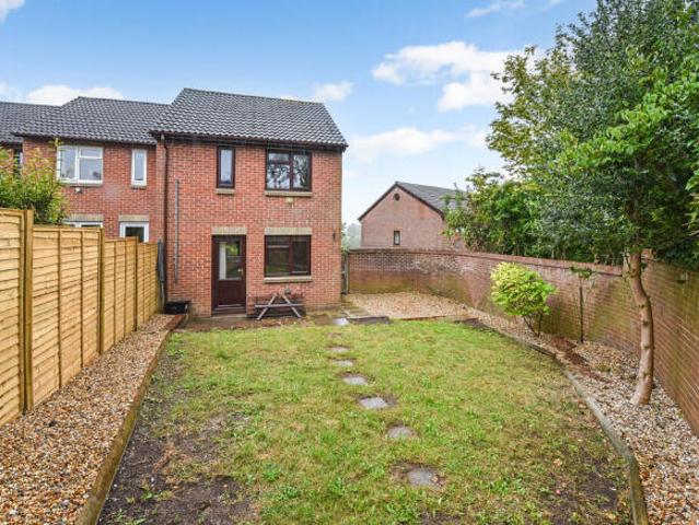 2 bedroom end of terrace house for rent in Harvest Close, Badger Farm, SO22