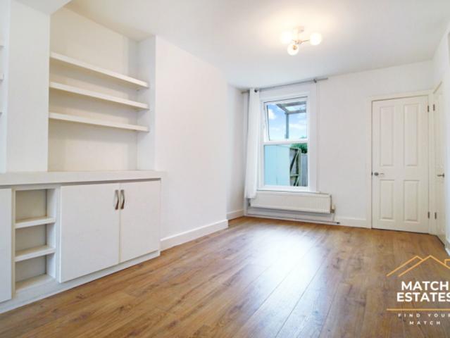 2 bedroom end of terrace house for rent in Heath Grove, Maidstone, Kent, ME16