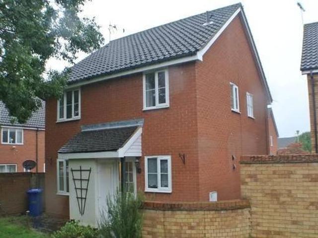 2 bedroom end of terrace house for rent in Hepworth Avenue Bury St Edmunds IP33
