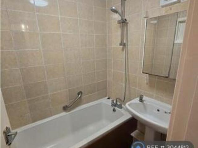 2 bedroom end of terrace house for rent in Hereford St, Hull, HU4