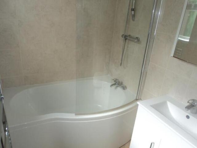 2 bedroom end of terrace house for rent in High Road, Wilmington, Kent, DA2 7BW, DA2