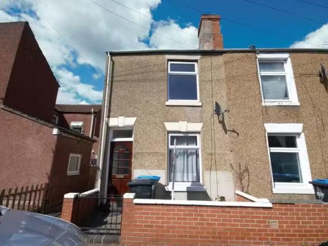 2 bedroom end of terrace house for rent in Hunter Street, Rugb.