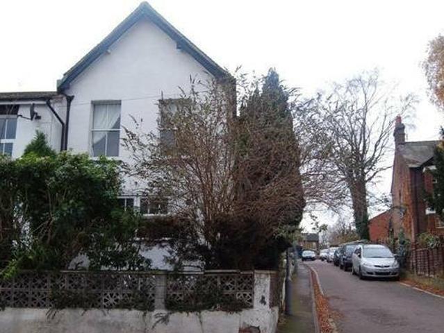 2 bedroom end of terrace house for rent in Ickleford Road Hitchin SG5