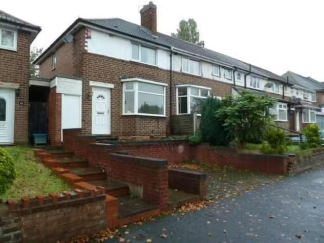 2 bedroom end of terrace house for rent in Old Oscott Lane, Gr.