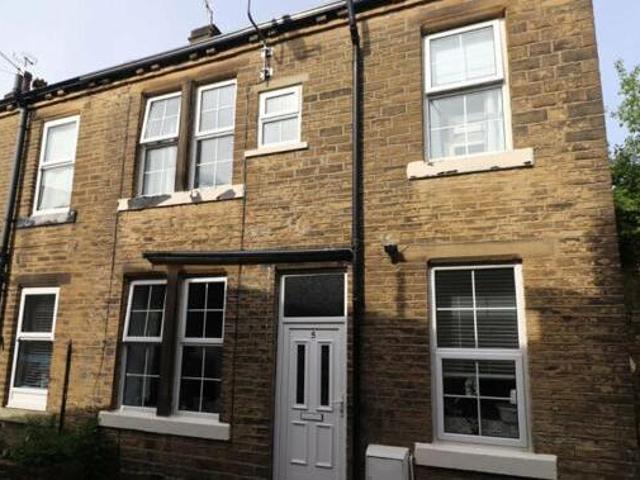 2 Bedroom End Of Terrace House For Rent In Oxenhope, Keighley