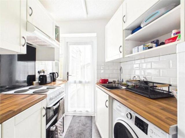 2 bedroom end of terrace house for rent in Lodge Causeway, Fishponds, Bristol, BS16