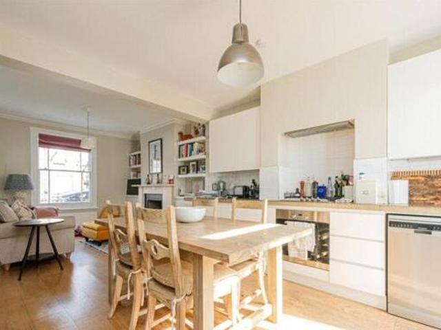 2 Bedroom End Of Terrace House For Rent In London