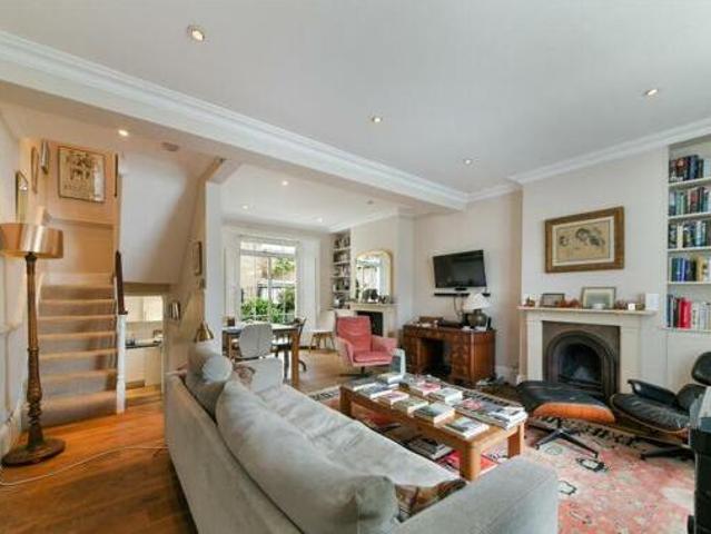 2 Bedroom End Of Terrace House For Rent In London