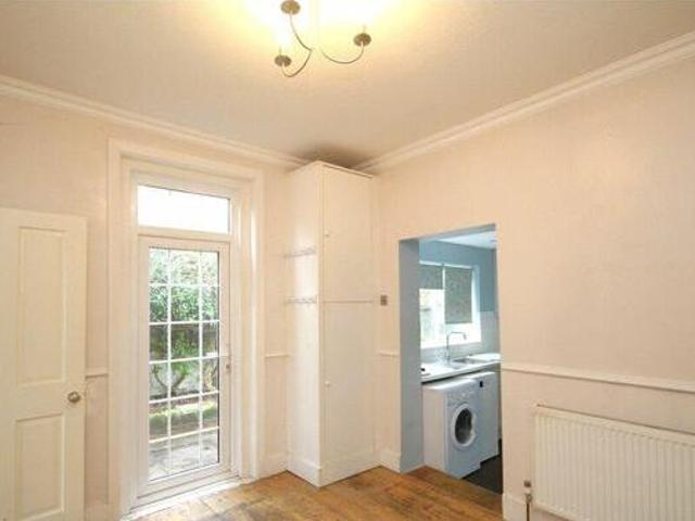2 Bedroom End Of Terrace House For Rent In London