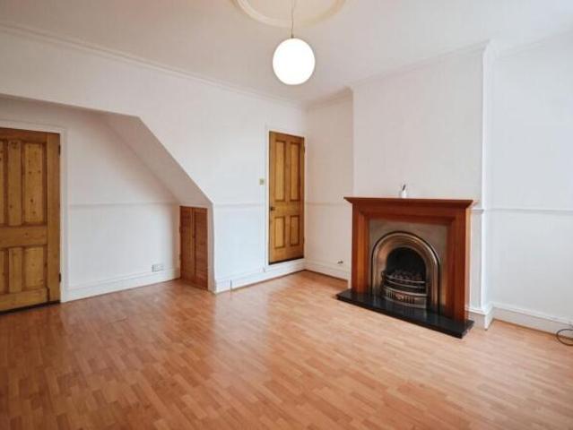 2 bedroom end of terrace house for rent in Lambert Road, Leicester, LE3