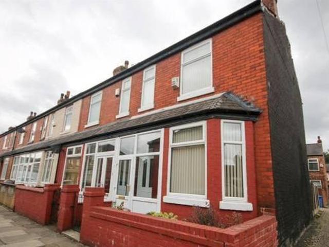 2 bedroom end of terrace house for rent in Lansdale Street Eccles M30