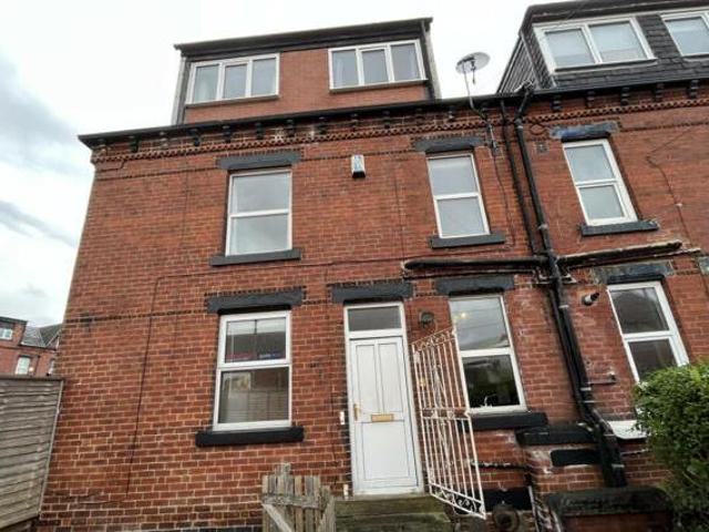 2 Bedroom End Of Terrace House For Rent In Leeds, West Yorkshire