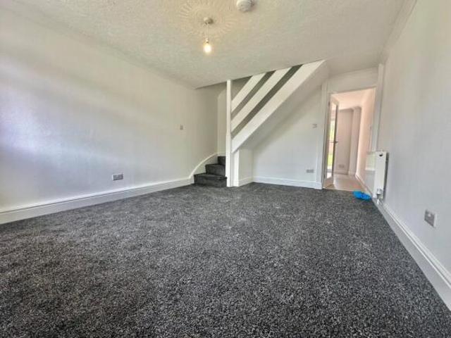 2 bedroom end of terrace house for rent in Lynn Close, West End, Southampton, Hampshire, SO18