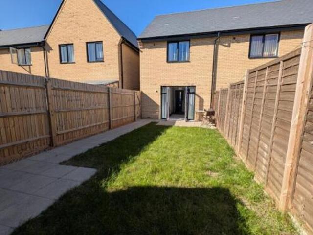 2 bedroom end of terrace house for rent in Moggridge Close, Folkestone, Kent, CT20