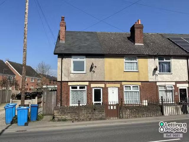 2 bedroom end of terrace house for rent in Nottingham Road, Il.
