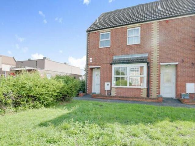 2 Bedroom End Of Terrace House For Rent In Southend on sea