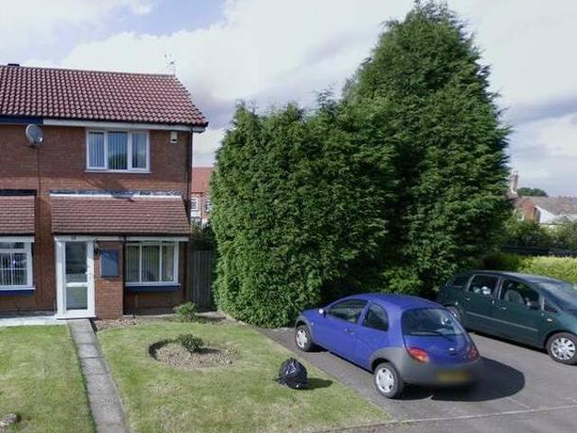 2 bedroom end of terrace house for rent in Schoolhouse Close Kings Norton Birmingham B38