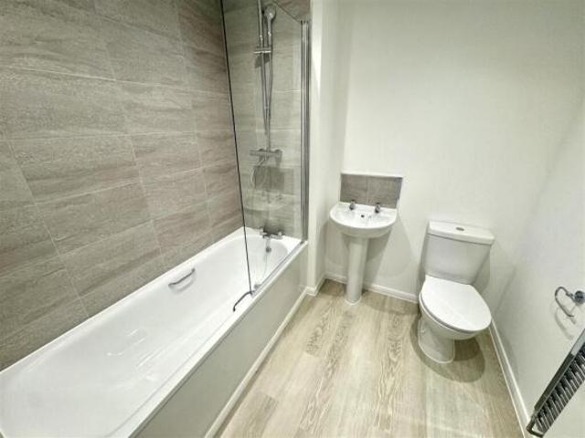 2 bedroom end of terrace house for rent in Silverhill Place, The Meadows, Coventry, CV7