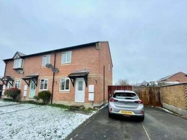 2 bedroom end of terrace house for rent in Springley Road Bridgwater TA6