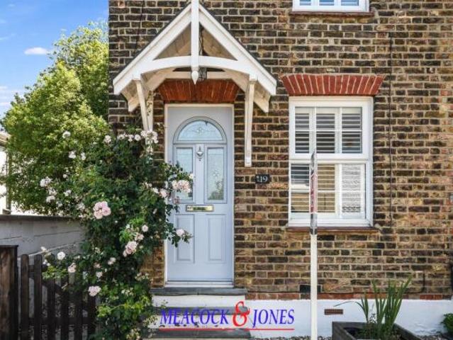 2 bedroom end of terrace house for rent in St. Peters Road, Warley, Brentwood, CM14