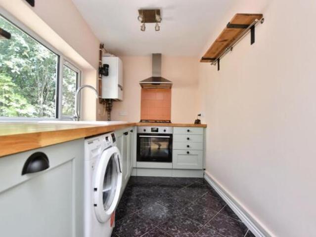 2 bedroom end of terrace house for rent in Summer Hill Totterdown, BS4