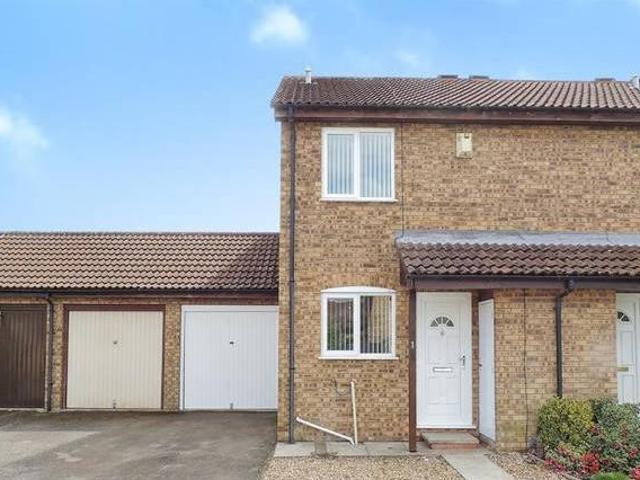 2 bedroom end of terrace house for rent in Park Farm Court Longwell Green Bristol BS30